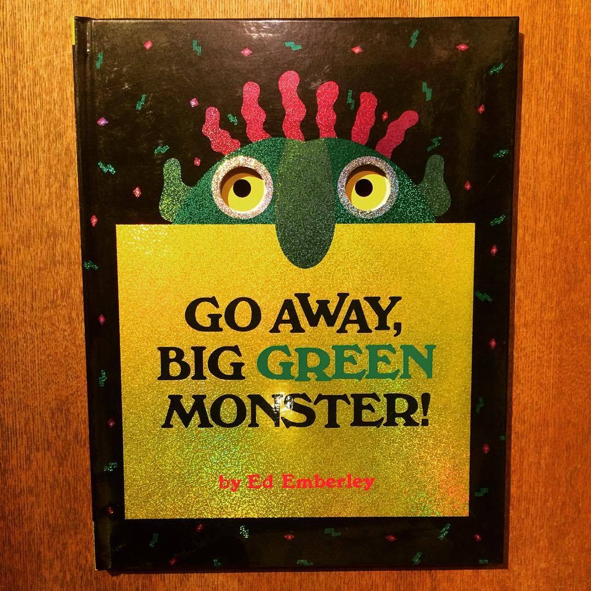 絵本「Go Away, Big Green Monster!／Ed Emberley」 | 古本トロニカ 通販オンラインショップ | 美術書 ...